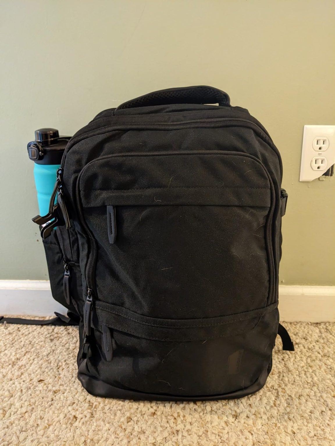 BAGSMART Travel Laptop Backpack Review: Versatile, Spacious, and Modern