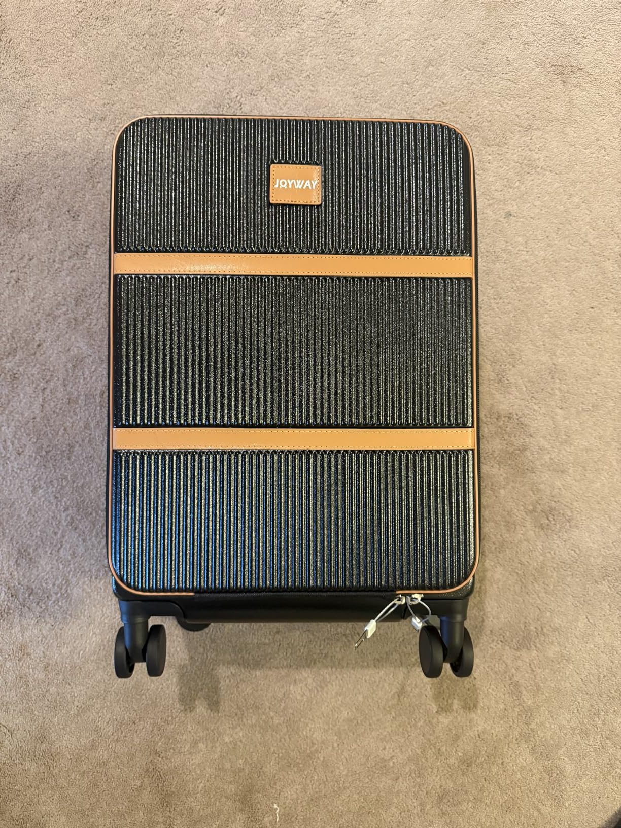 Joyway Carry On Luggage Set Review: Smart Features, Smooth Rolling, and ...